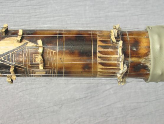 Le valiha, symbole musical malgache (KR349) - KR home-studio